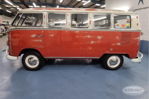 ‘64 LHD 13 Window Deluxe Samba Microbus