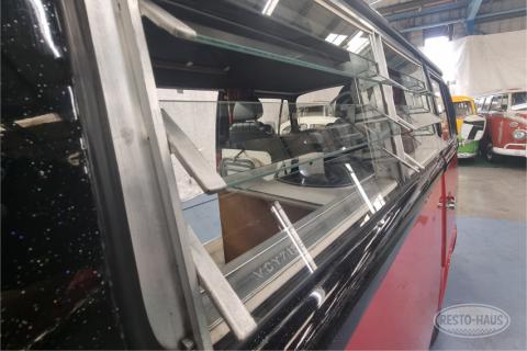 '77 Bay Window Camper Van – RHD with Ragtop Sunroof | RestoHaus